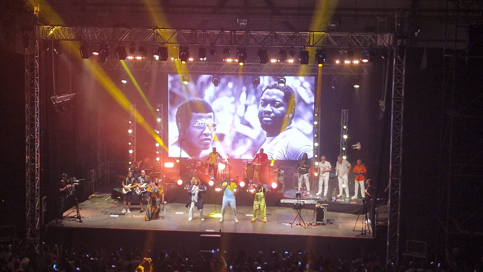 Concert de Kassav : Un hommage à la hauteur et un public conquis